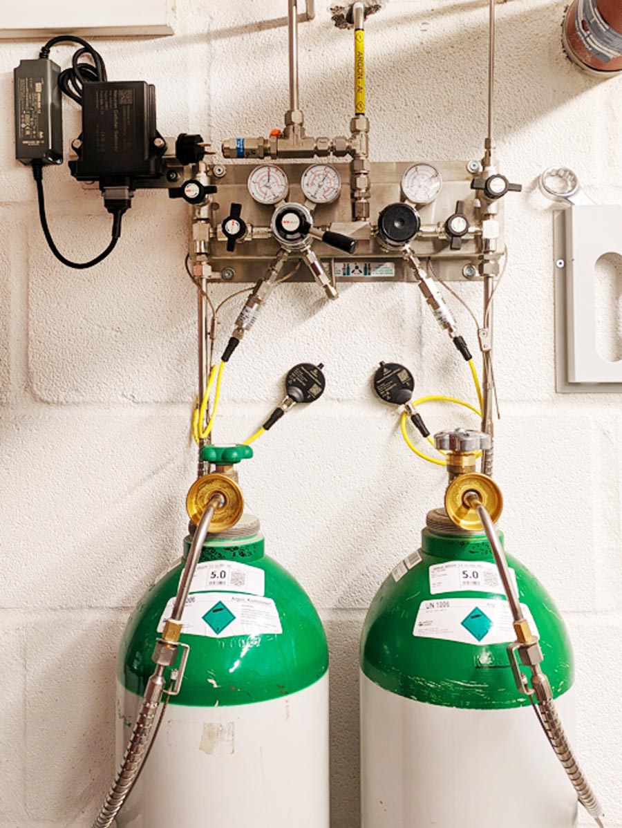 Remote Monitoring of Gas Cylinders and Packages - El-Watch